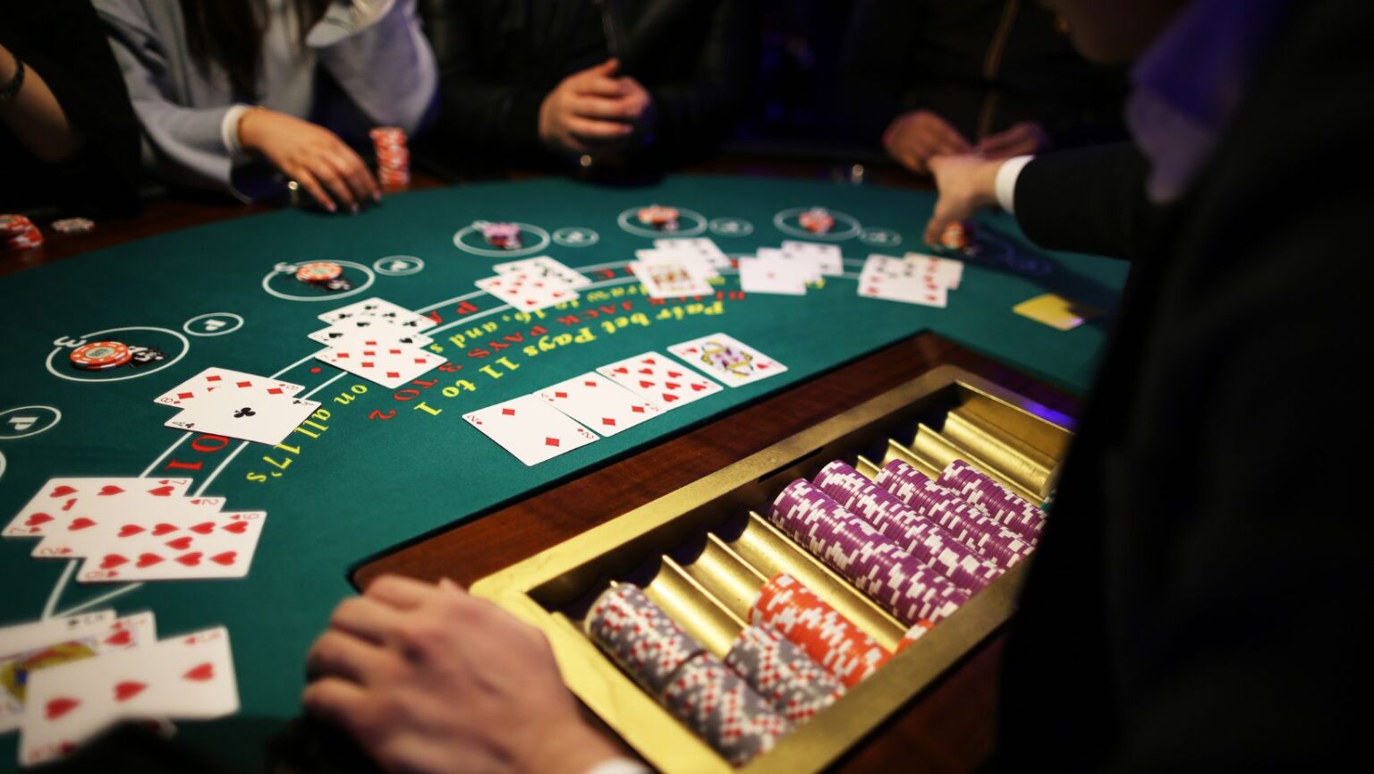 Online Gambling Bans: Why They Exist and How Players Bypass Them